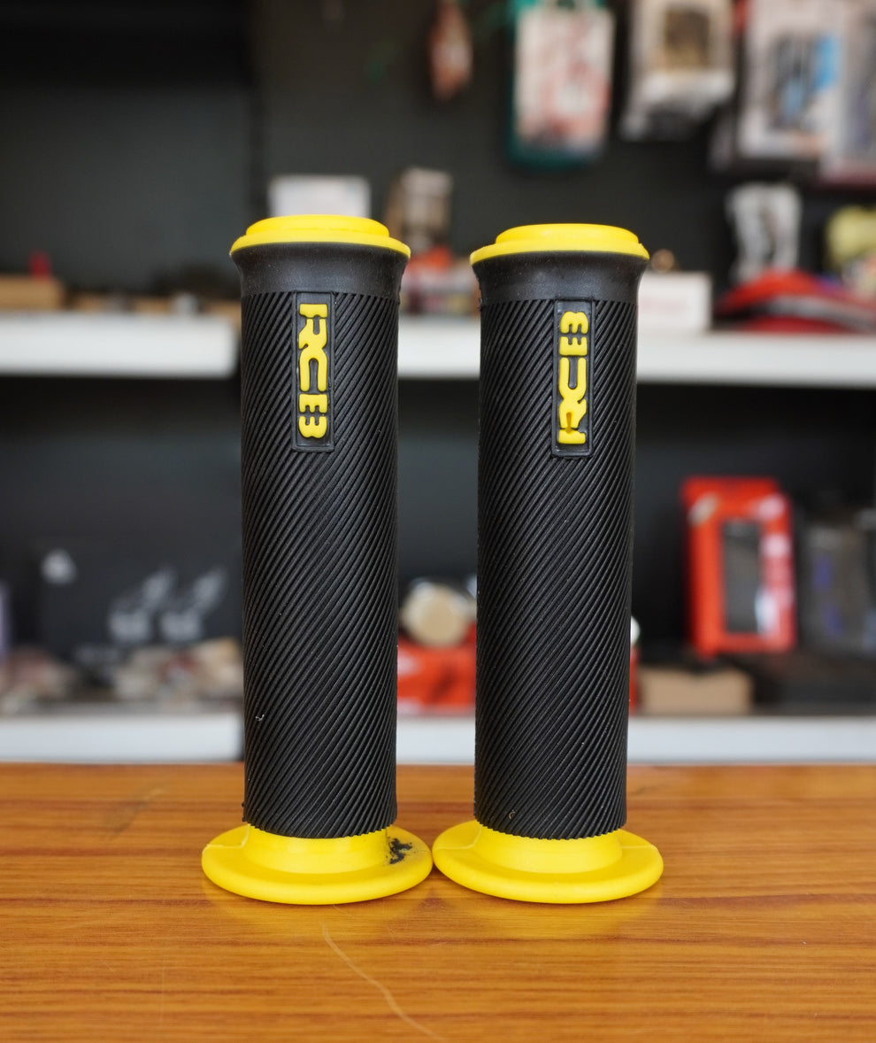 RCB Handlebar Grips For Motorcycle and Scooters – MotoARZT store